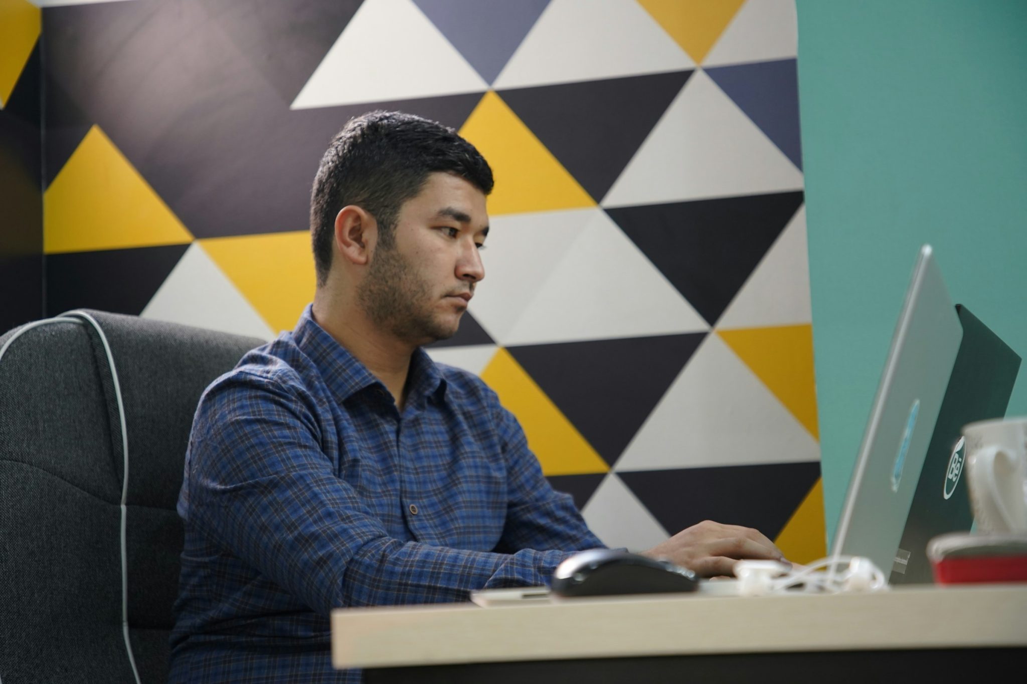 What is Zoom Call Forwarding and How Do You Configure It? - Voice.ai
