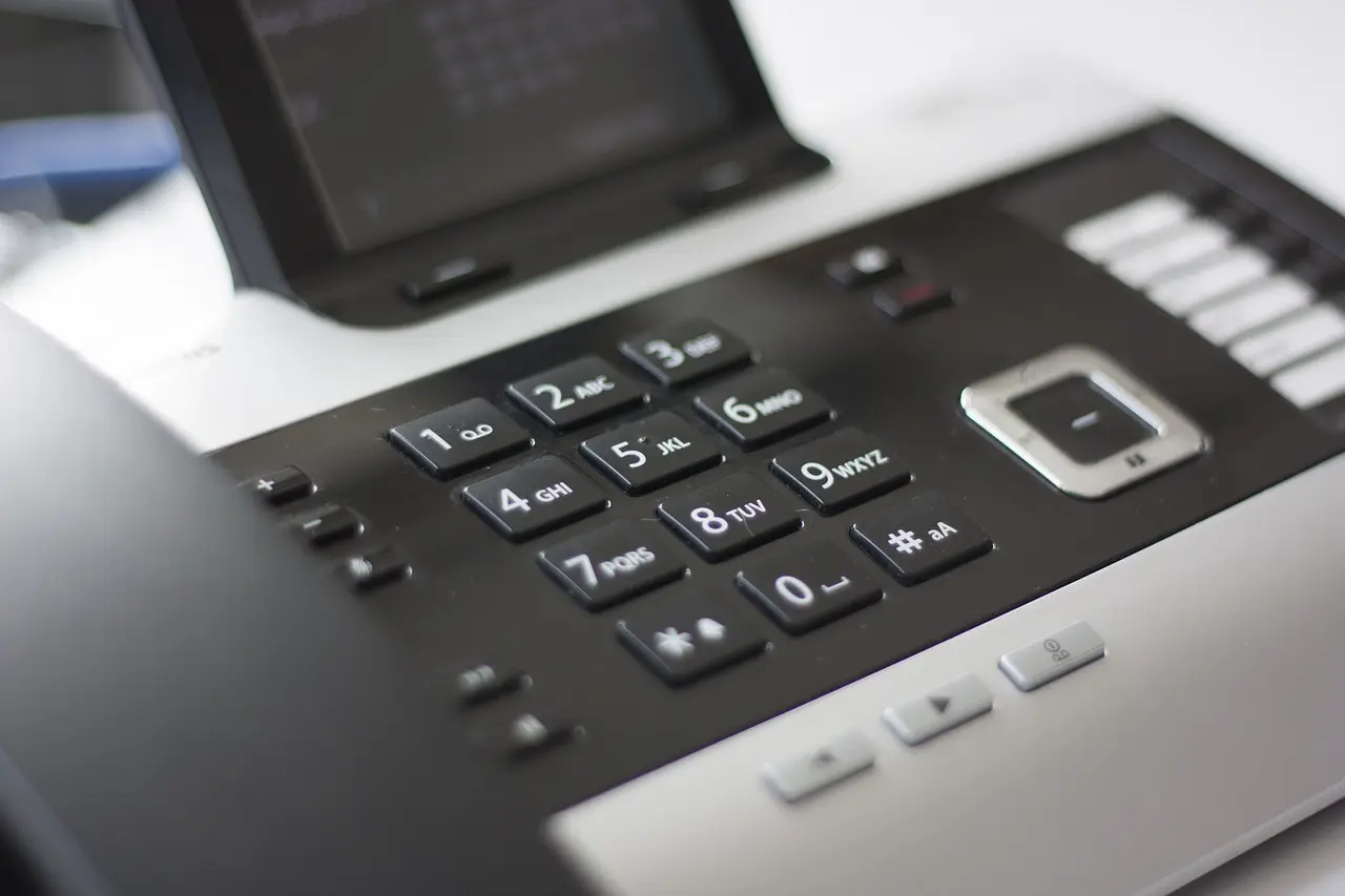 What Is an IP PBX Phone System? Features, Benefits, and Uses - Voice.ai
